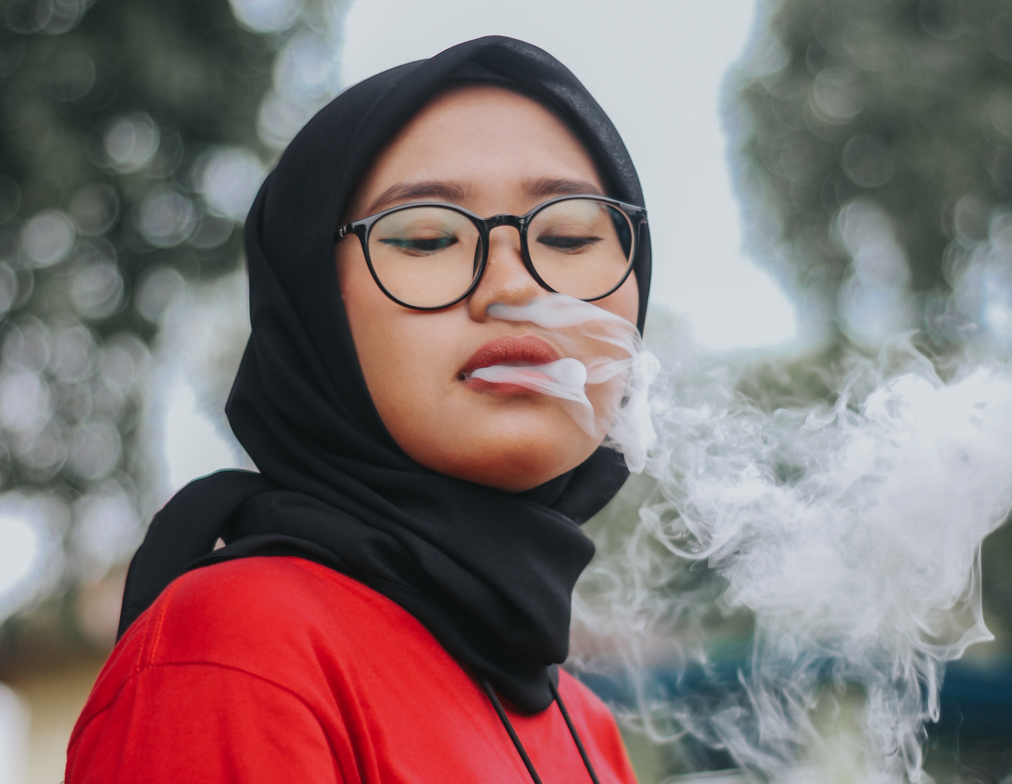 Wedding Rules: Where, What, and How to Vape at a Wedding